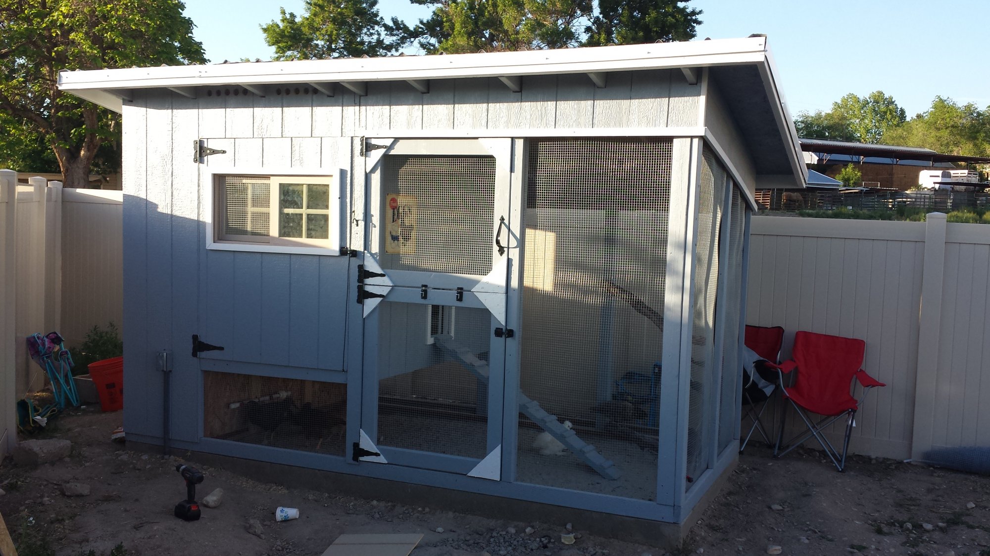 Peck's Poultry Palace | BackYard Chickens - Learn How to Raise Chickens