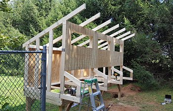 Coop with floating floor and removable nest boxes | BackYard Chickens